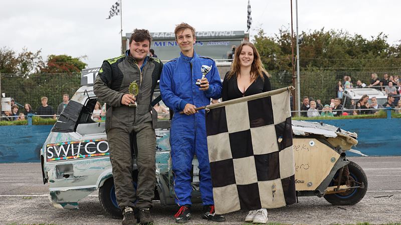 REPORT: CARAVANDALISM 23! Mon 28th August 2023 - Mendips Raceway