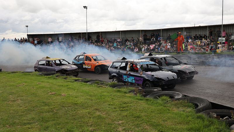 REPORT: CARAVANDALISM 23! Mon 28th August 2023 - Mendips Raceway